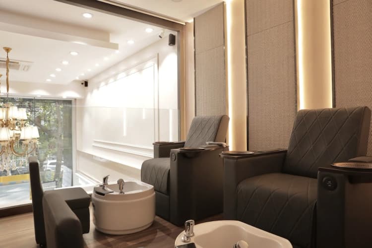 LUZO | Avail Offers At Premium Salons and Spas